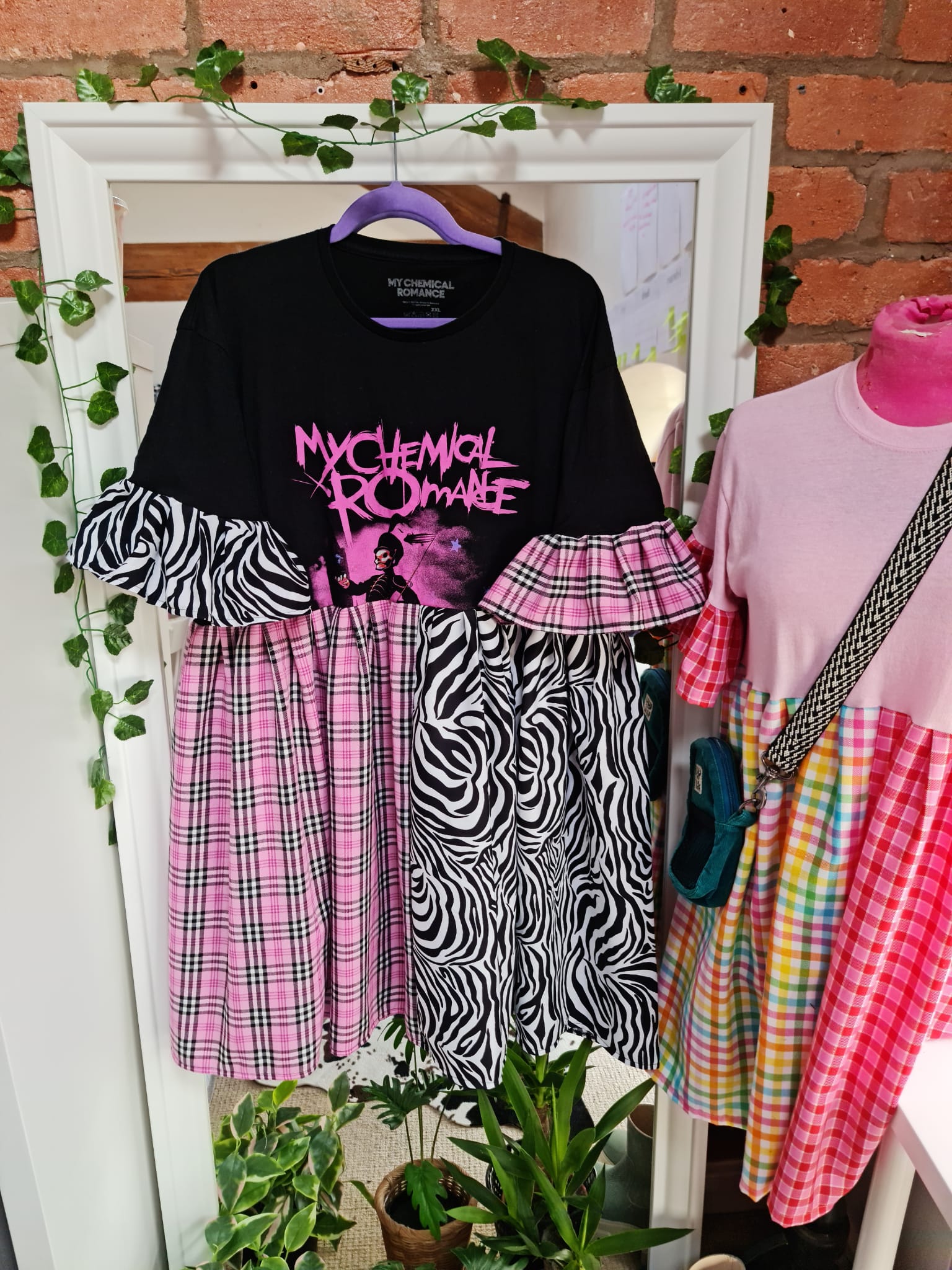 MCR Pink T-shirt – LAZY GIRL CLUB